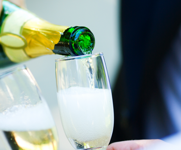 What Is Perlage? Definition And Science Explained – Advanced Mixology