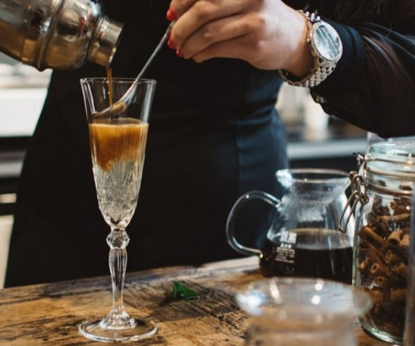 The 10 Essential Skills You Need To Master As A Bartender – Advanced ...