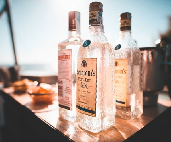 The Curious History of Gin: Origin, Popularity, Other Facts – Advanced ...